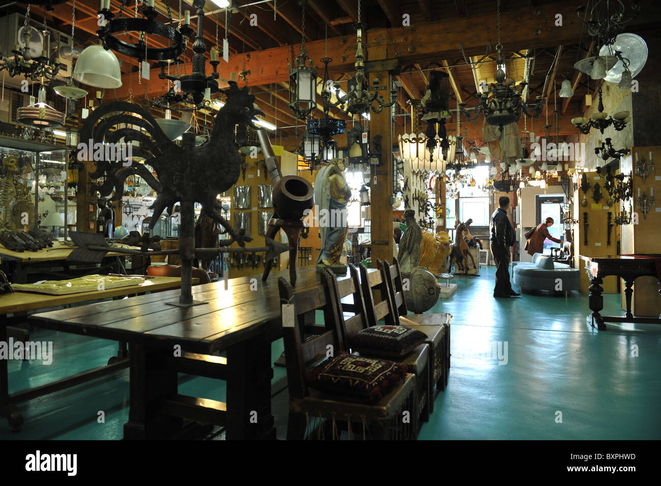 Antiques junk shop furniture hi-res stock photography and images - Alamy