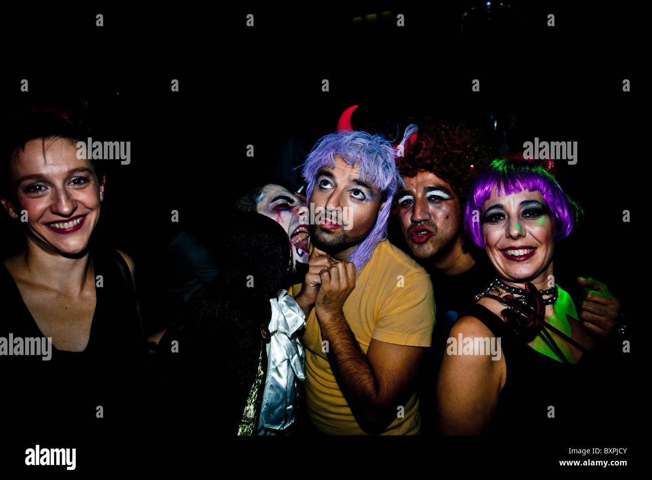 Medieval dancing club hi-res stock photography and images - Alamy