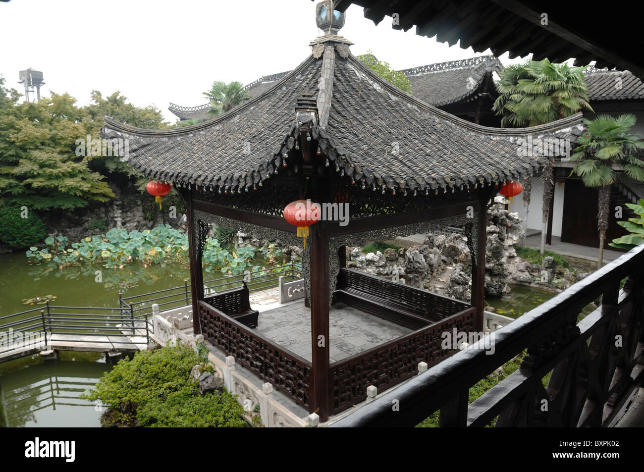 Old chinese merchant house hi-res stock photography and images - Alamy