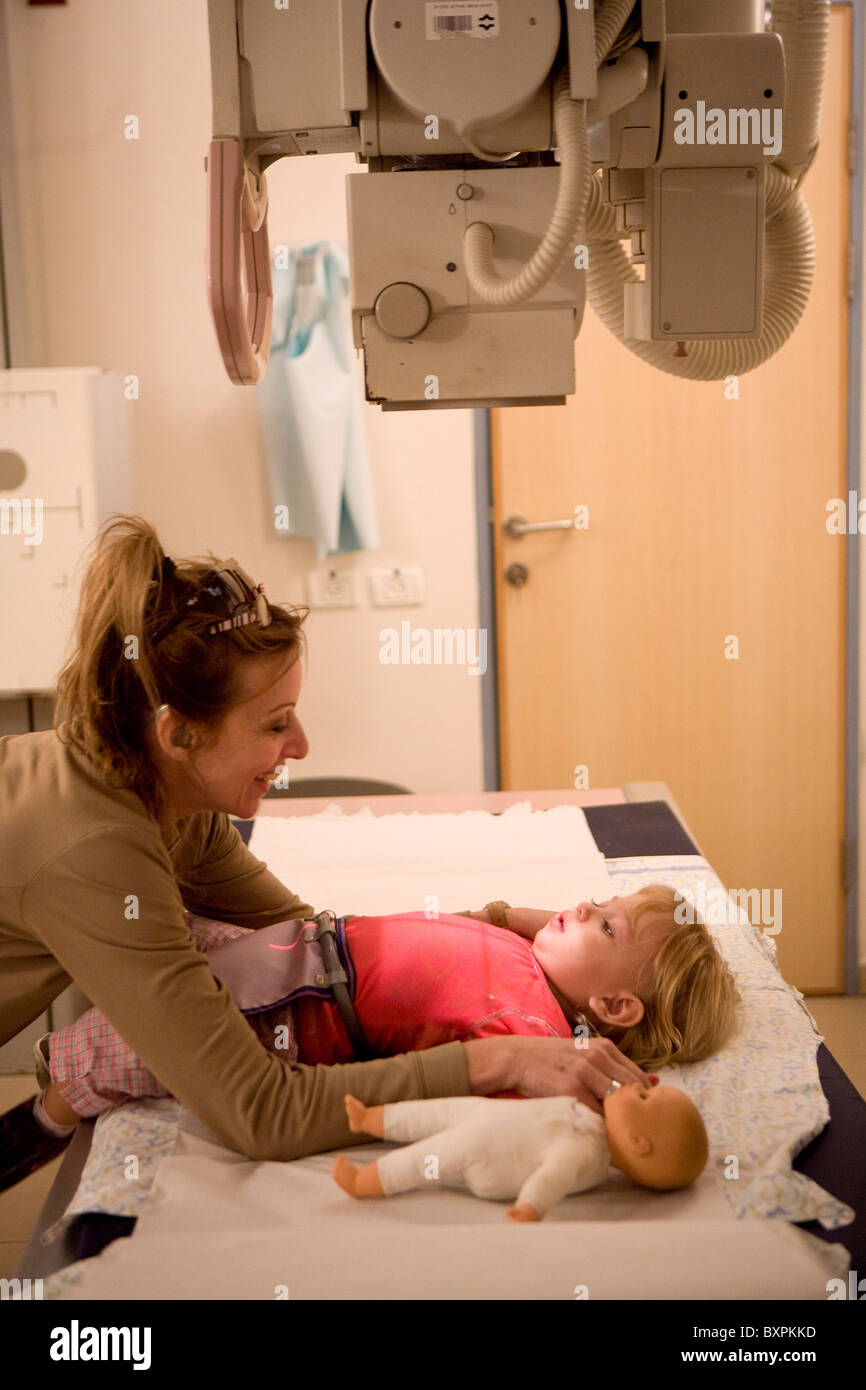 Chest xray machine hi-res stock photography and images - Alamy