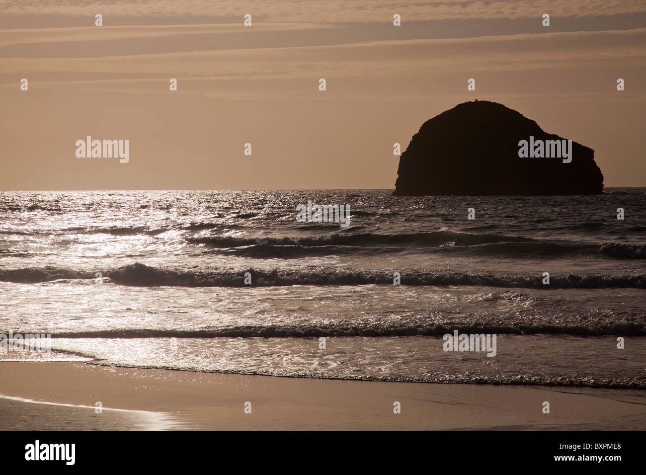Sun setting at Trebarwith Strand on the North Cornwall Coast with Gull ...