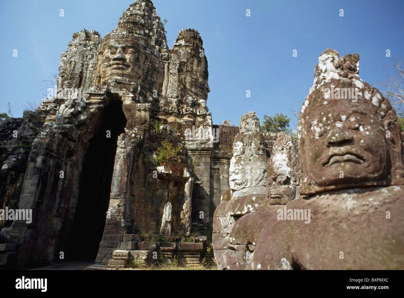 Gateway To Bayon Temple At Angkor Wat Stock Photo - Alamy