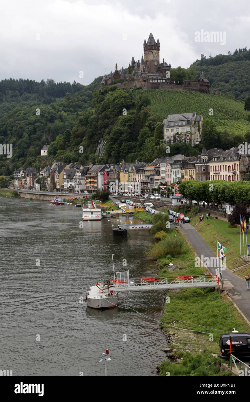 View on Cochen Castle, Cochen and river Mosel Stock Photo - Alamy