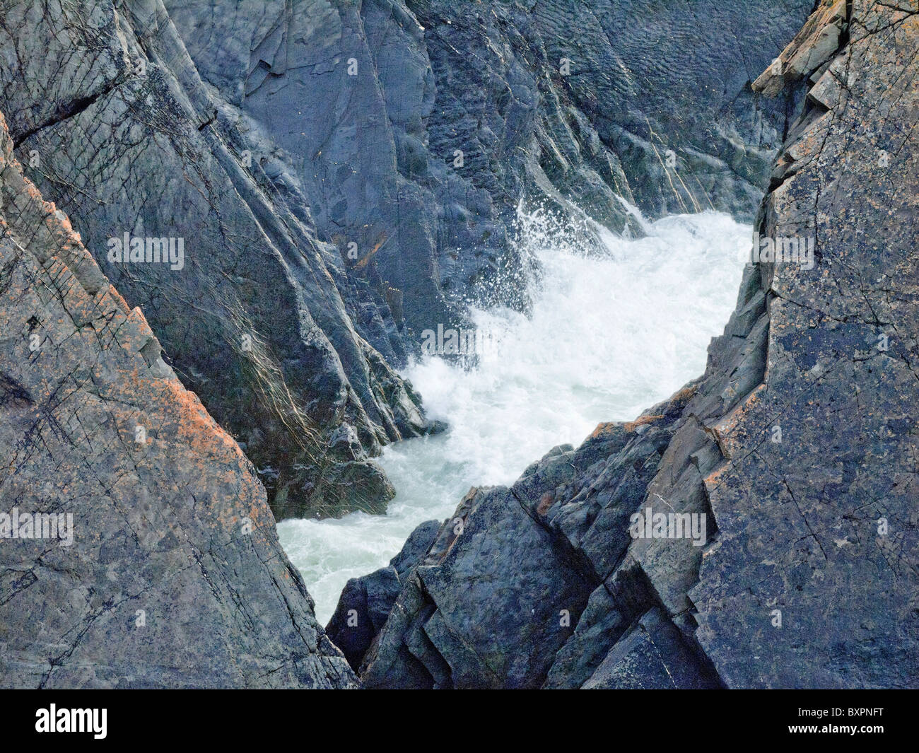 rocks and sea hartland quay devon Stock Photo - Alamy