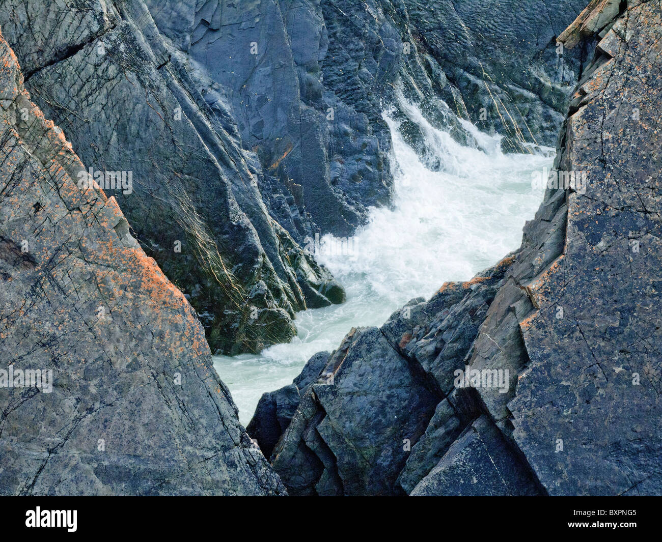 rocks and sea hartland quay devon Stock Photo - Alamy