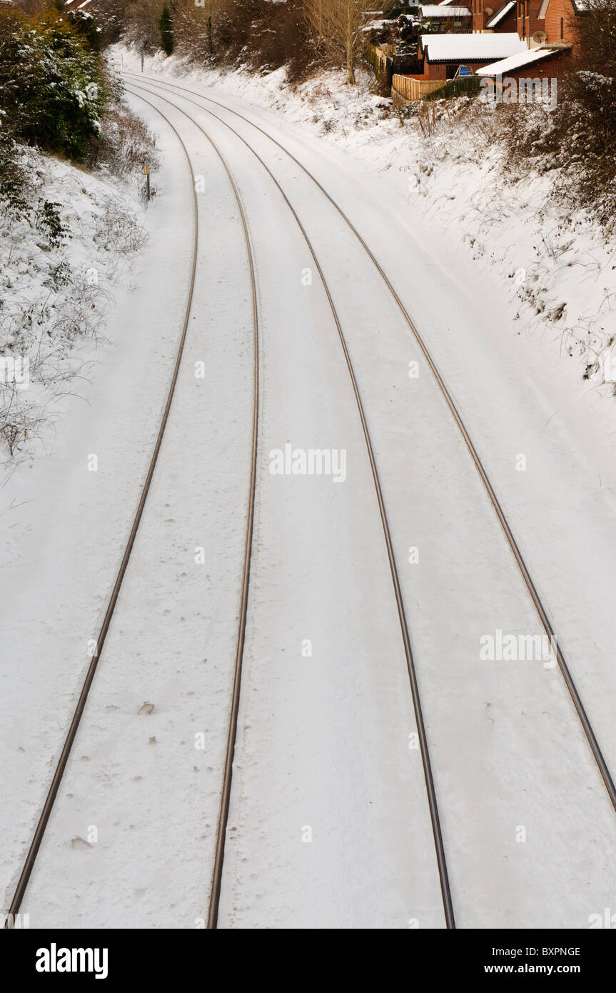 Snow covered train tracks hi-res stock photography and images - Alamy