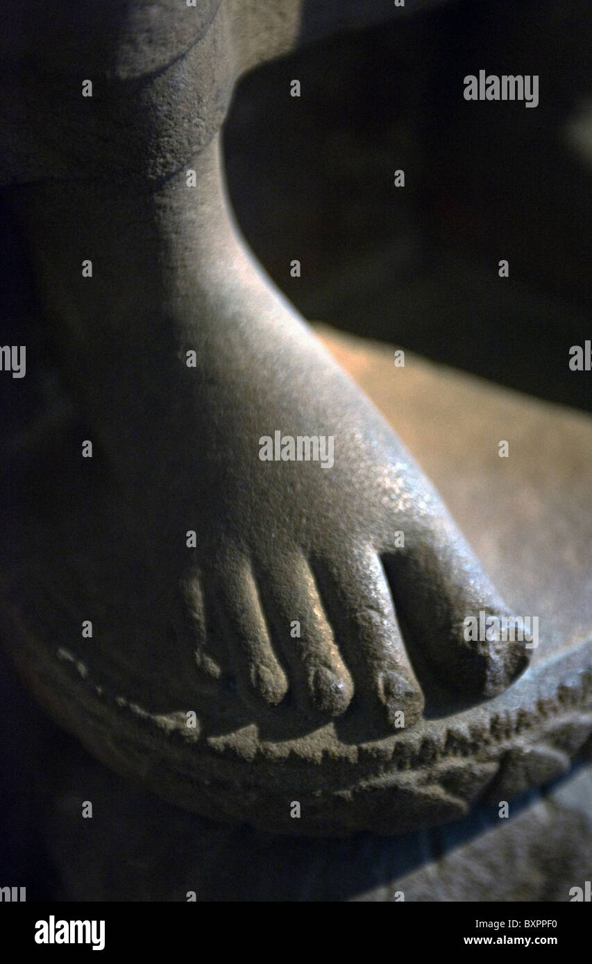 ancient sculpture foot Stock Photo - Alamy