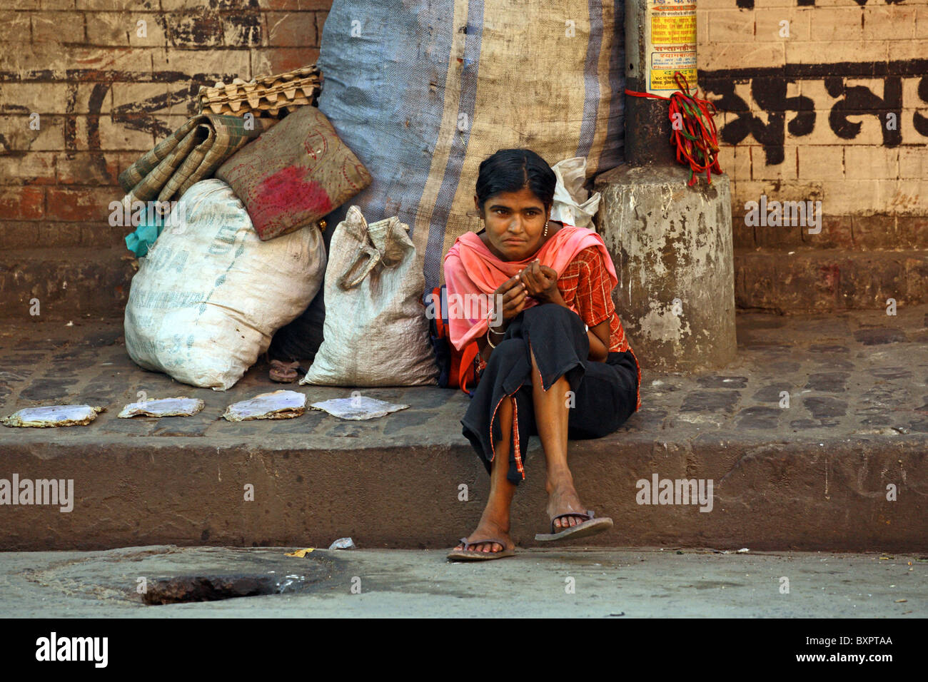 Calcutta homeless hi-res stock photography and images - Alamy