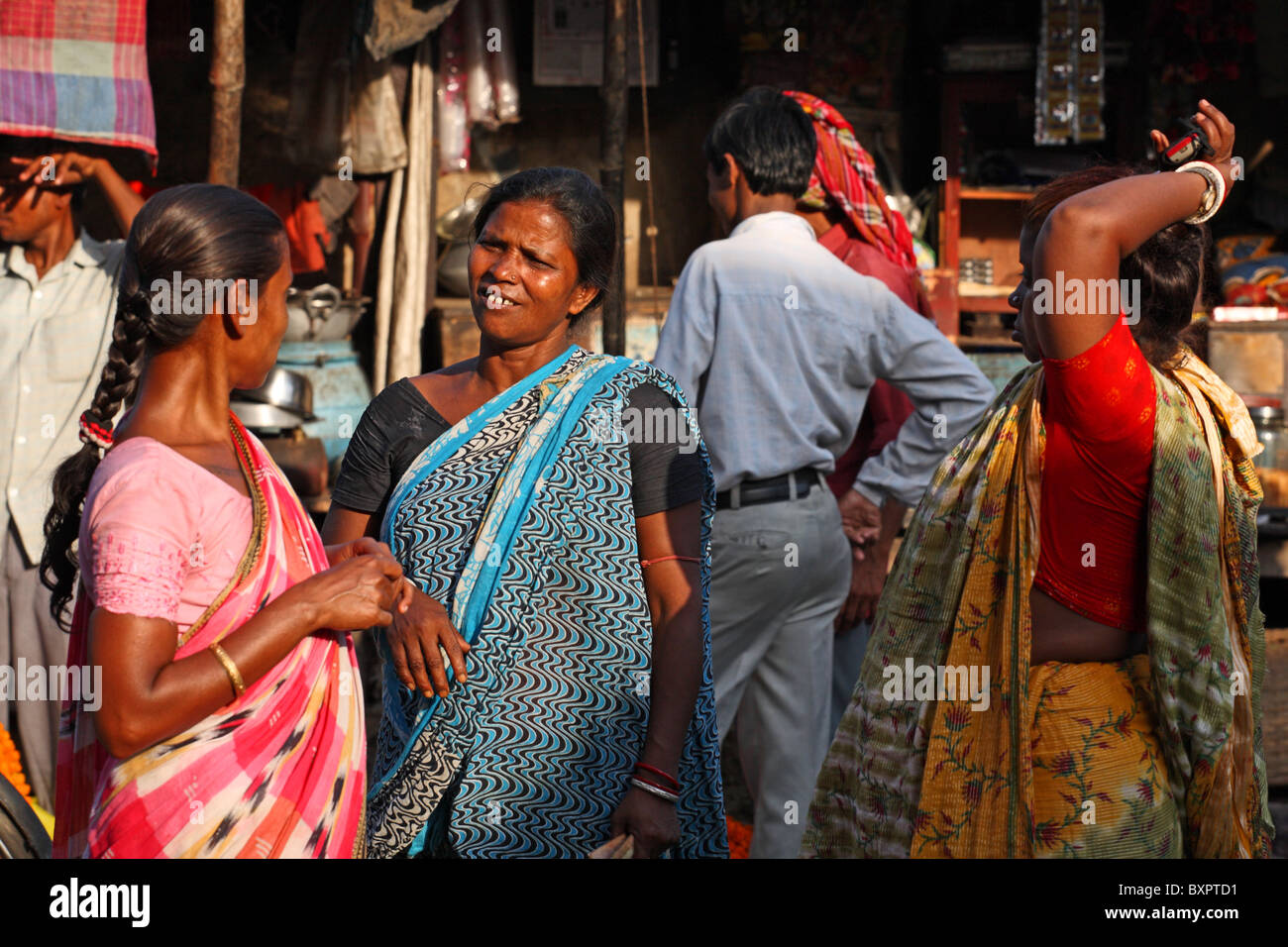 Calcutta street hi-res stock photography and images - Alamy