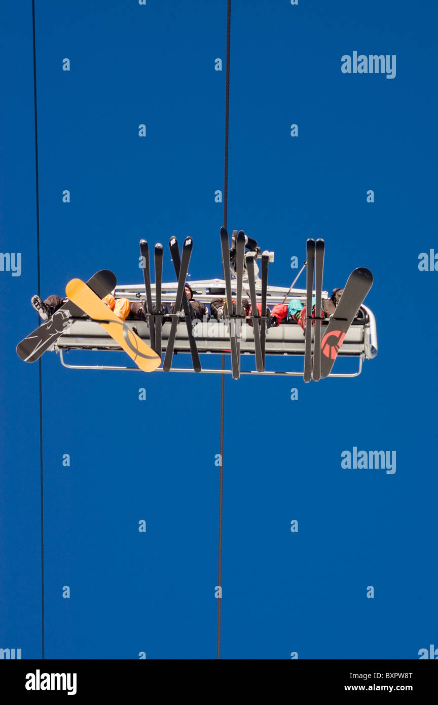 People riding on snowboard hi-res stock photography and images - Alamy