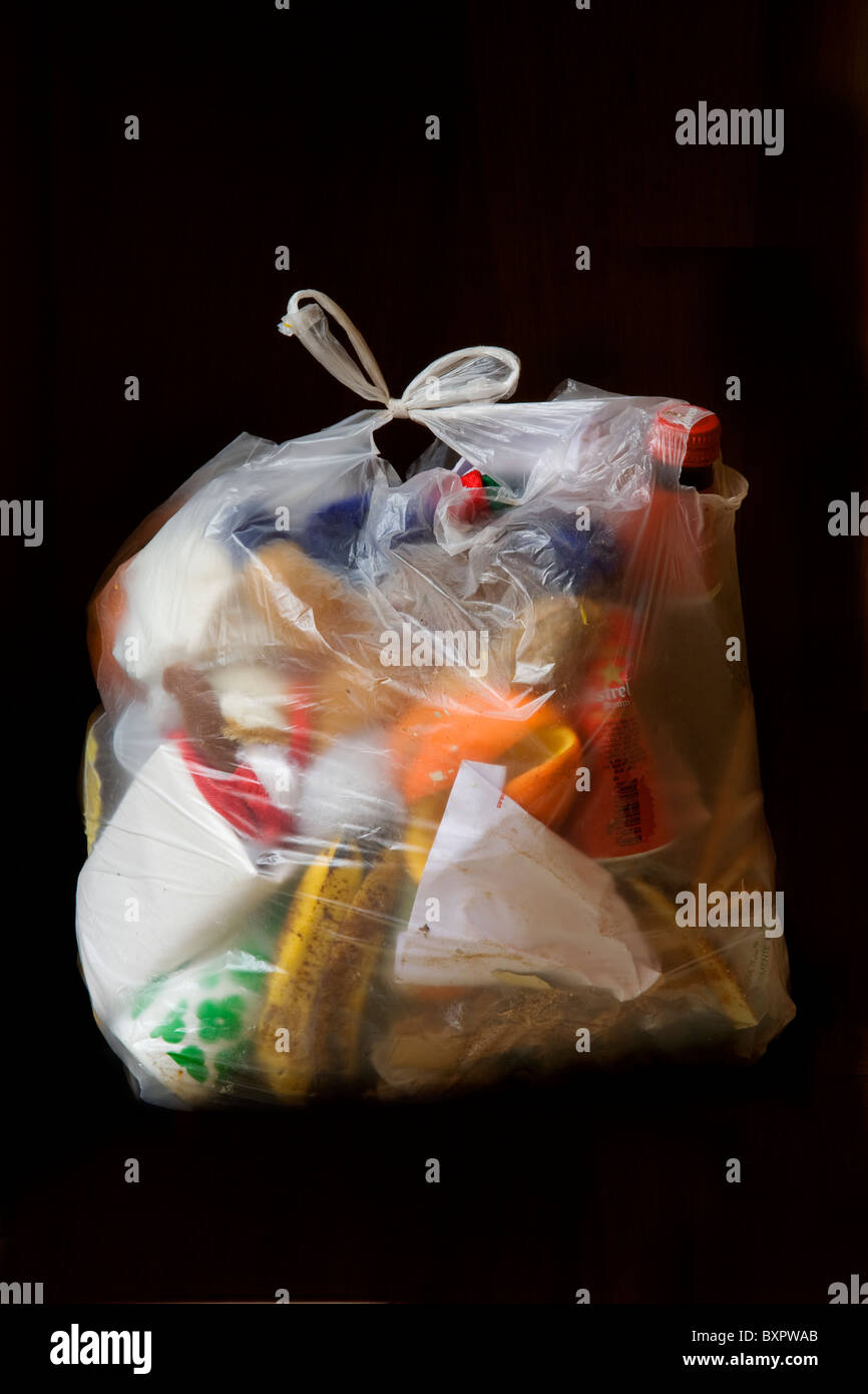 Bag full of rubbish hi-res stock photography and images - Alamy