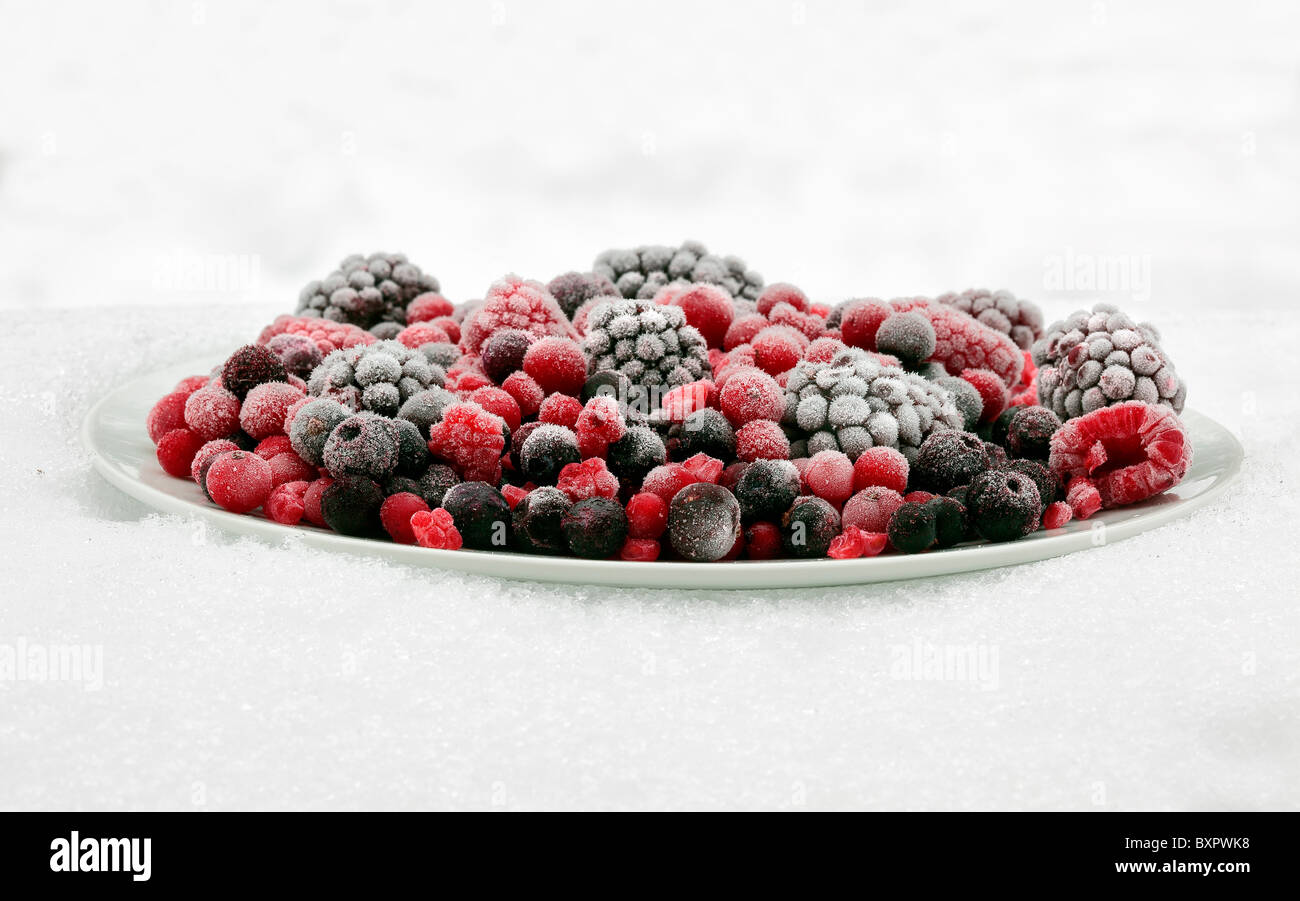 Mixed fruit berries hi-res stock photography and images - Alamy