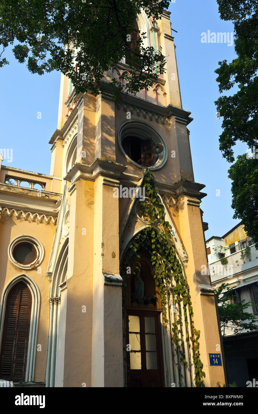 Shamian island church hi-res stock photography and images - Alamy