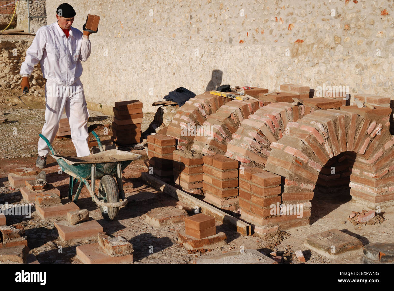 Hypocaust rome hi-res stock photography and images - Alamy