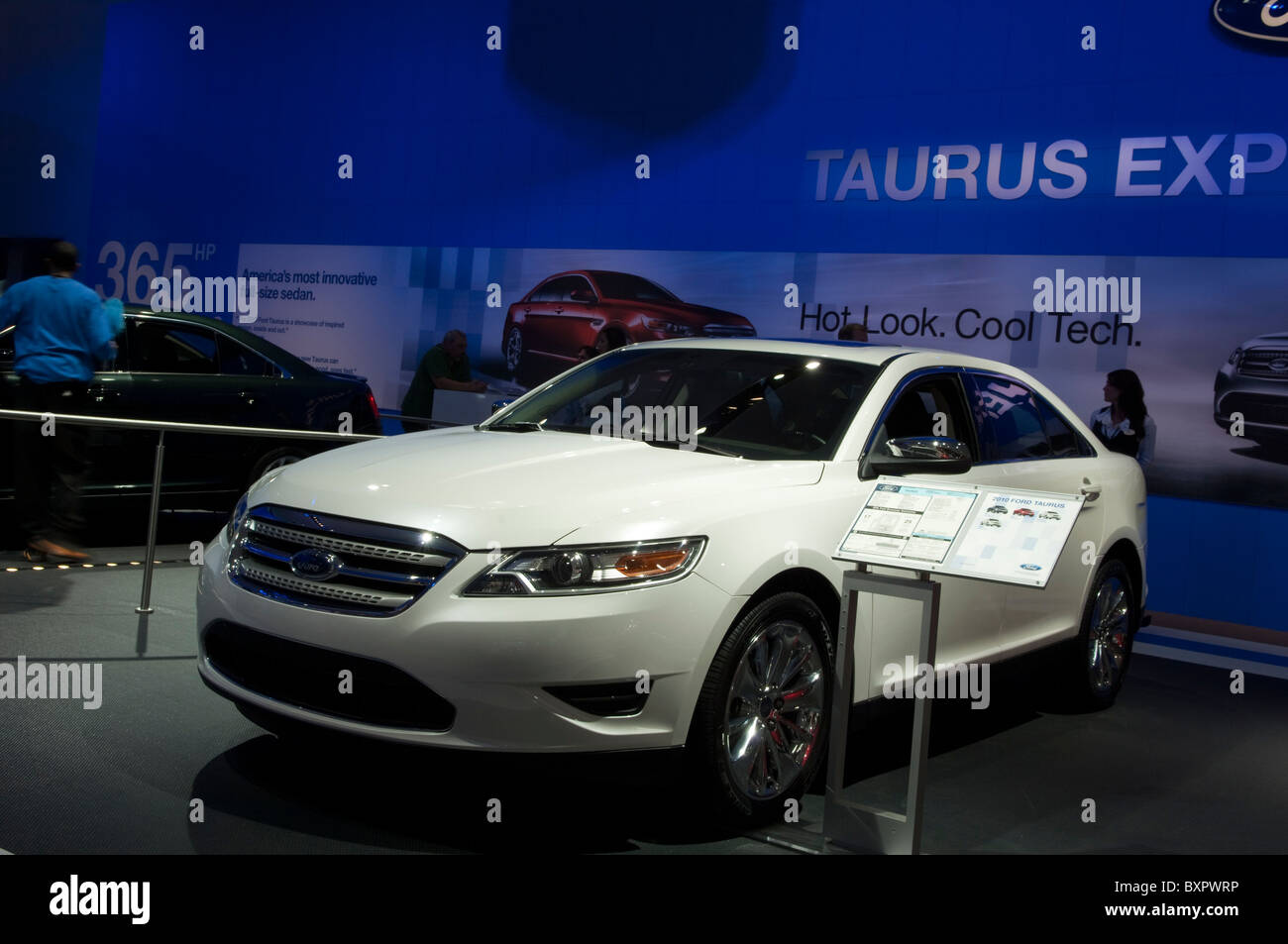 Ford taurus hi-res stock photography and images - Alamy