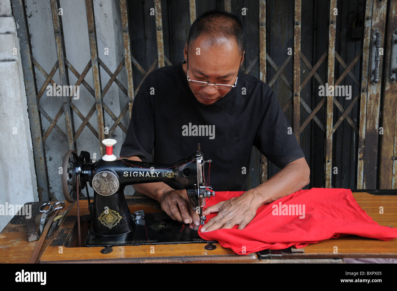 Tailor in Bangkok Stock Photo - Alamy