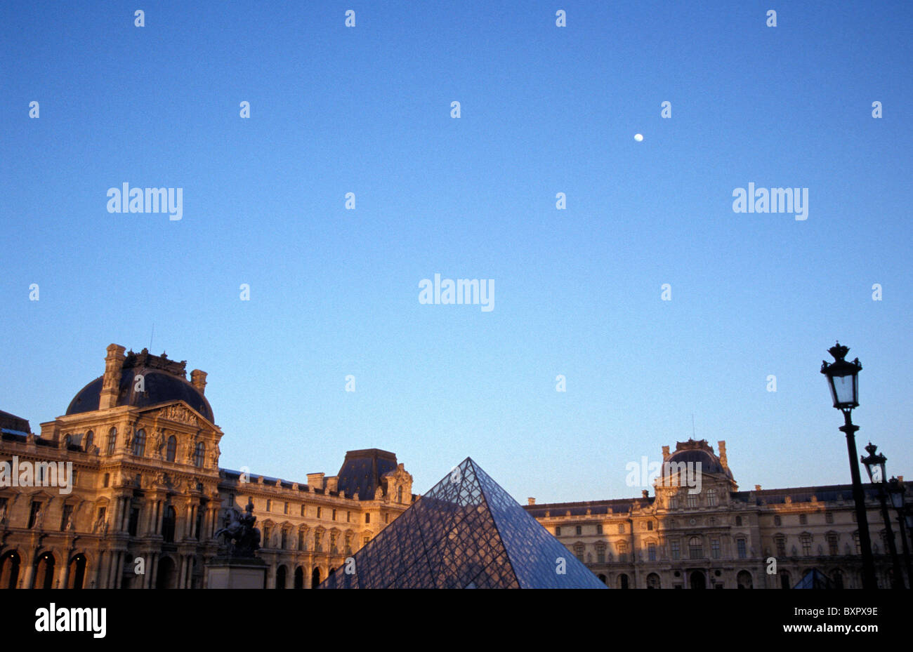 Louvre facades hi-res stock photography and images - Alamy