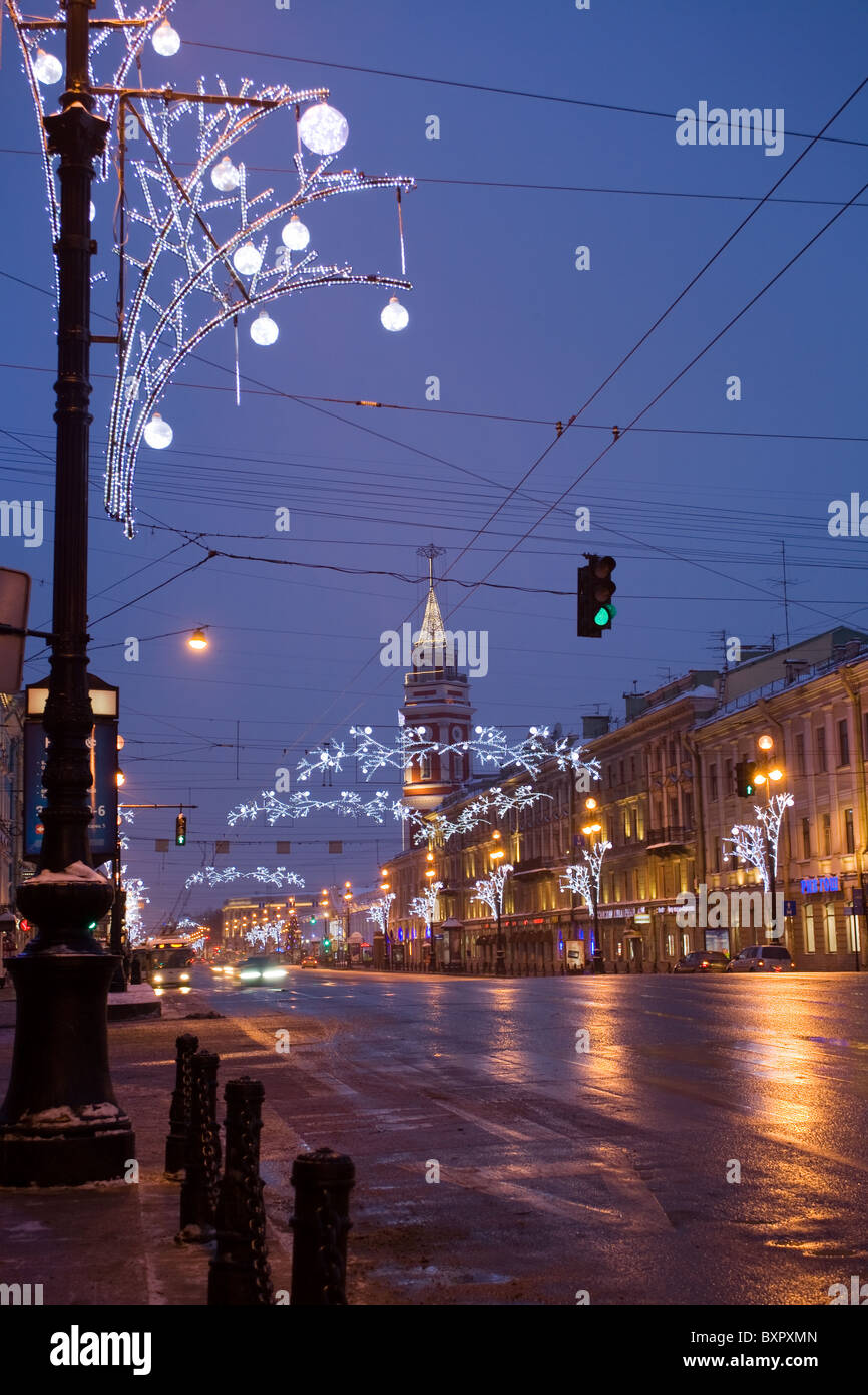 Nevsky Prospekt at night, Saint-Petersburg, Russia Stock Photo - Alamy