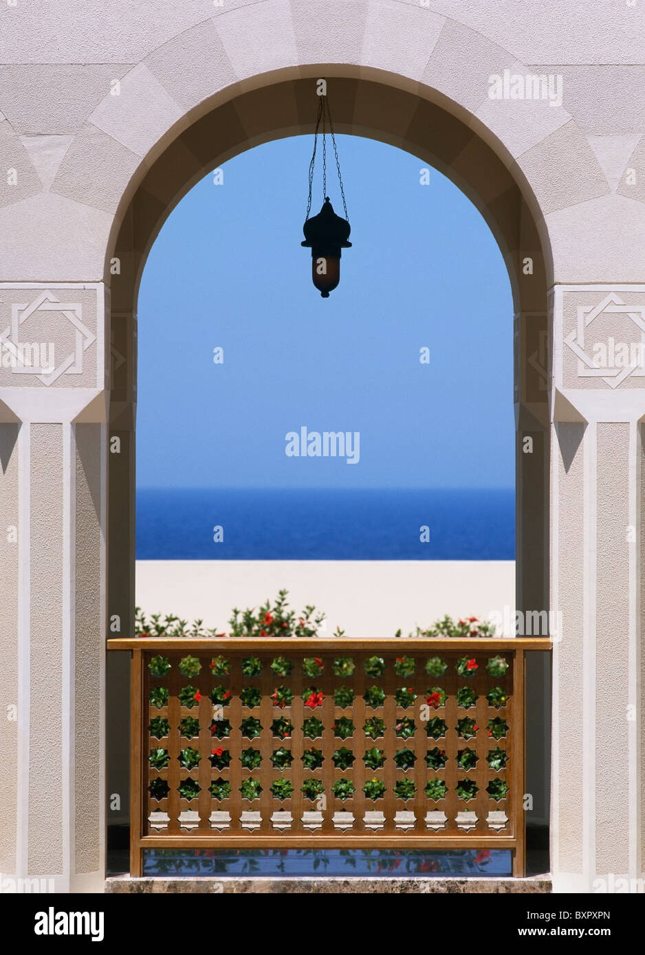 View Through Archway To Beach And Sea Stock Photo - Alamy