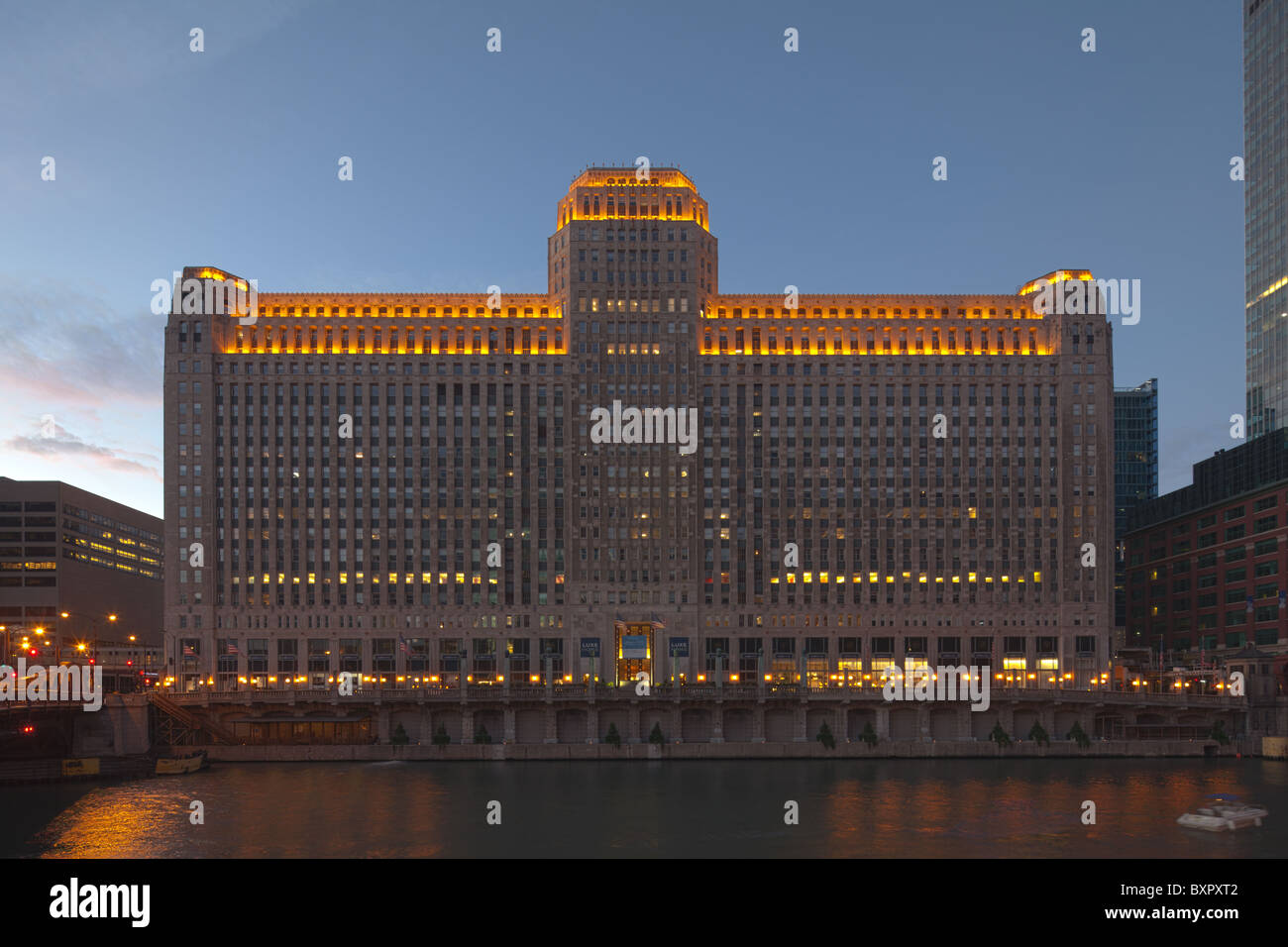 Usa Illinois Chicago Merchandise Mart High Resolution Stock Photography ...