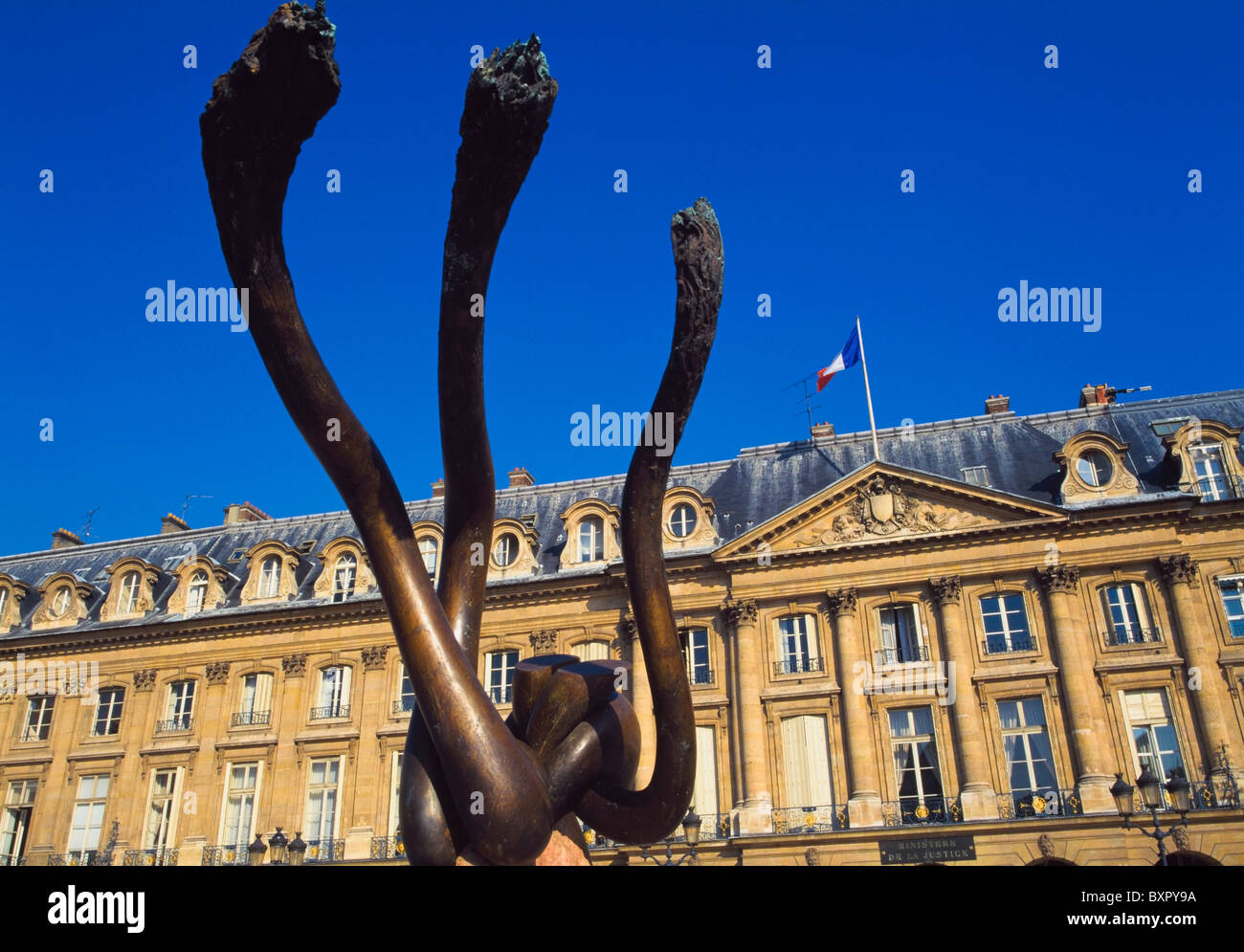 Modern day art hi-res stock photography and images - Alamy