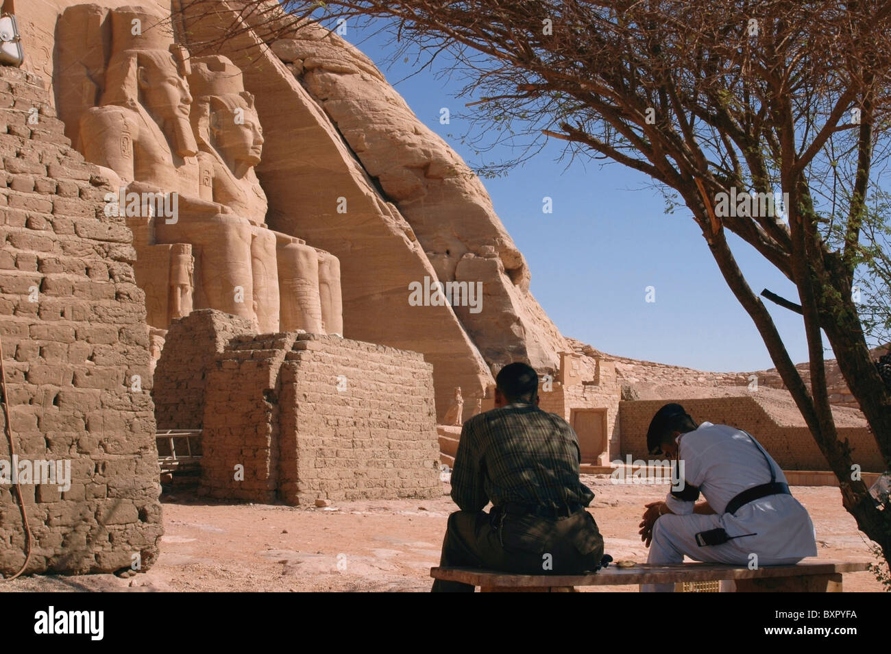 Two temples abu simbel hi-res stock photography and images - Alamy