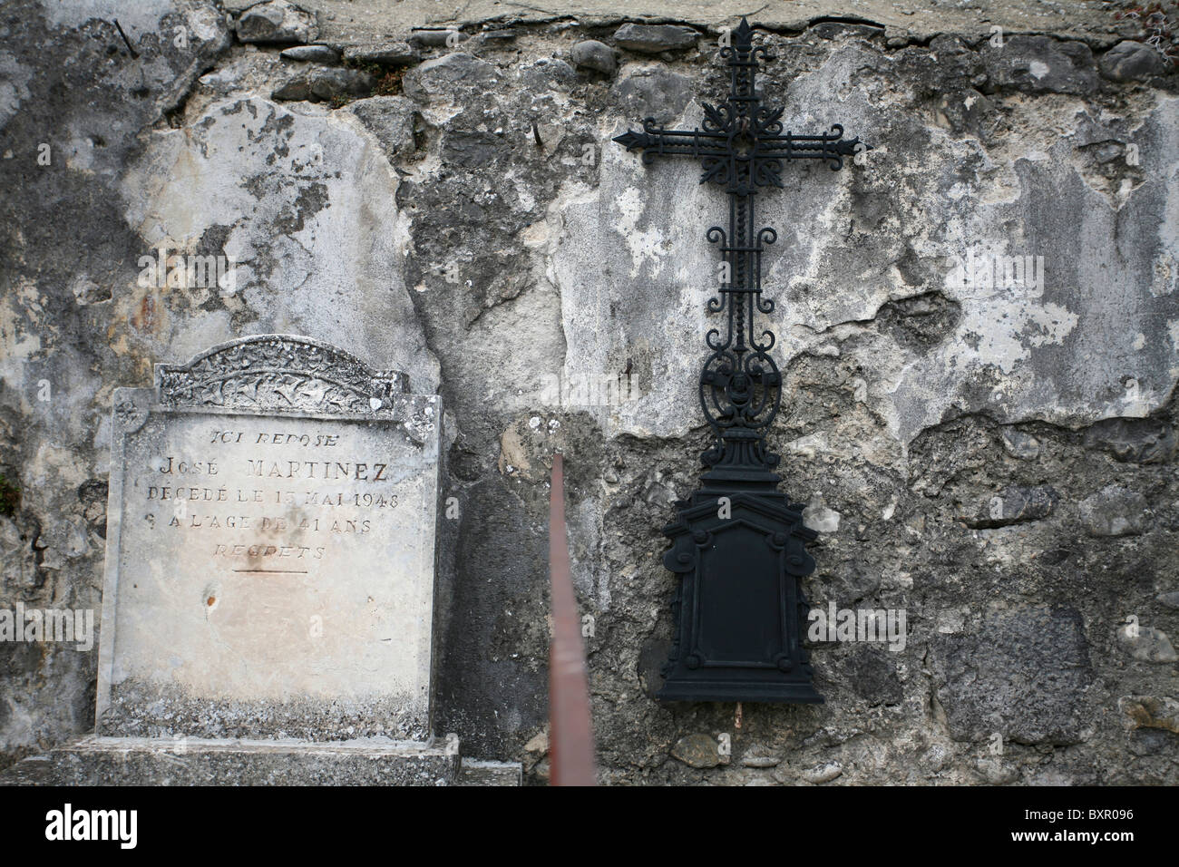 Somber grave hi-res stock photography and images - Alamy