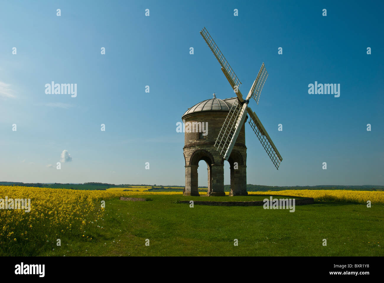 Chesterton windmill sails hi-res stock photography and images - Alamy