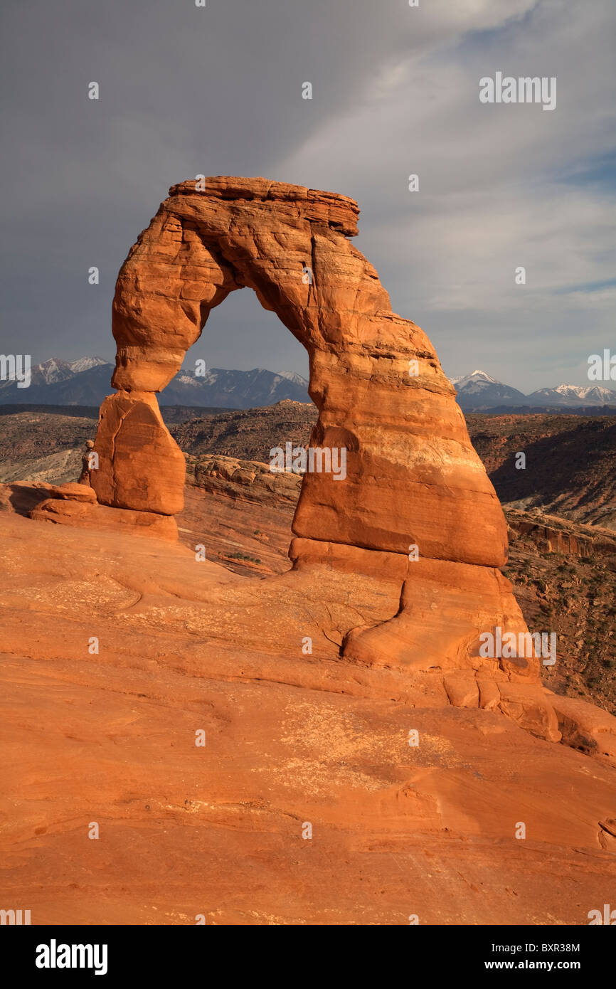 Free standing arch hi-res stock photography and images - Alamy