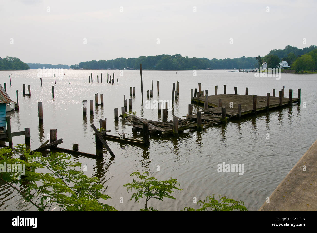 Old boat Pier Sassafras River, Chesapeake Bay, Georgetown, Maryland ...