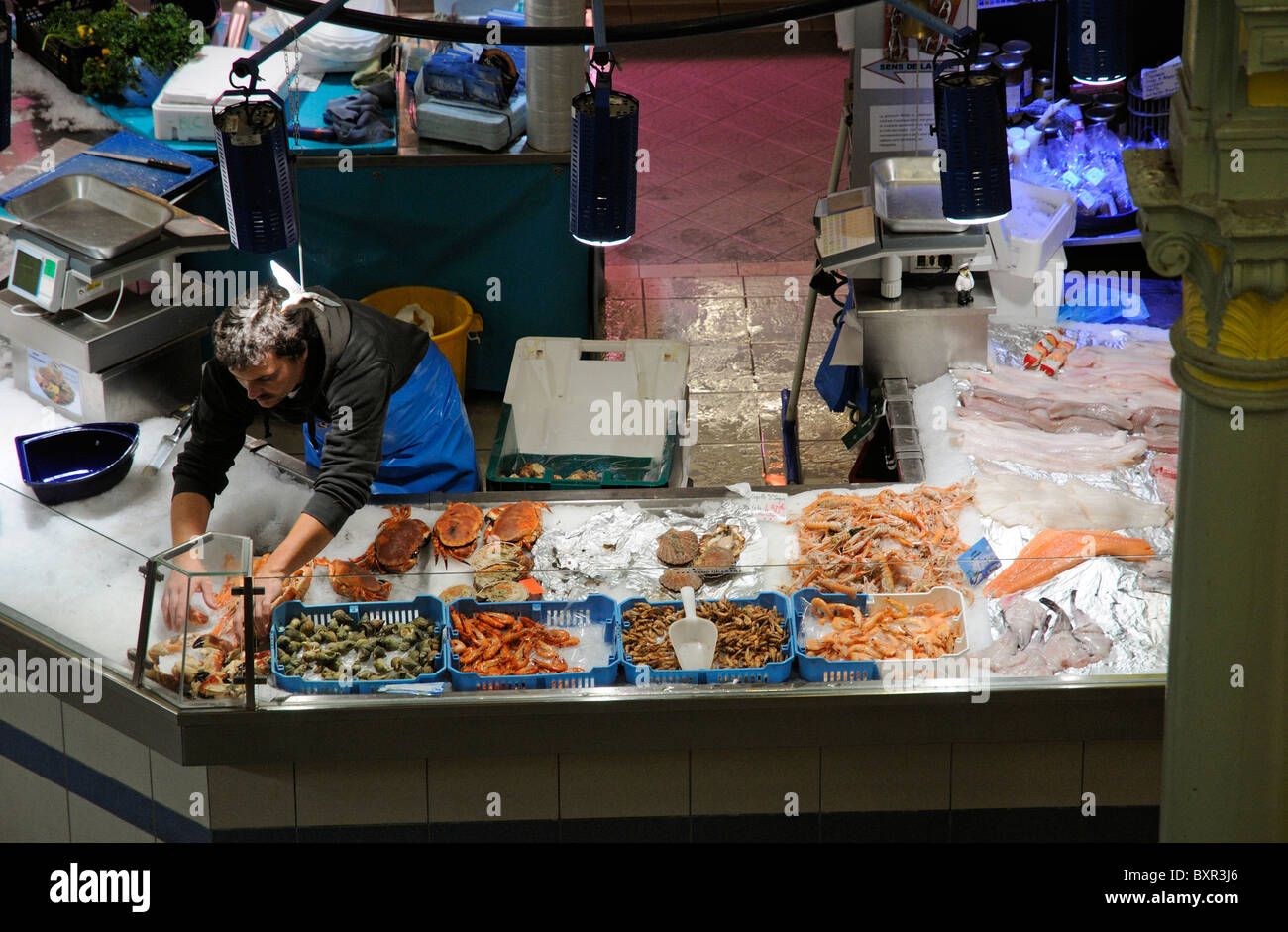 Fish Shop Display Stock Photos & Fish Shop Display Stock Images - Alamy