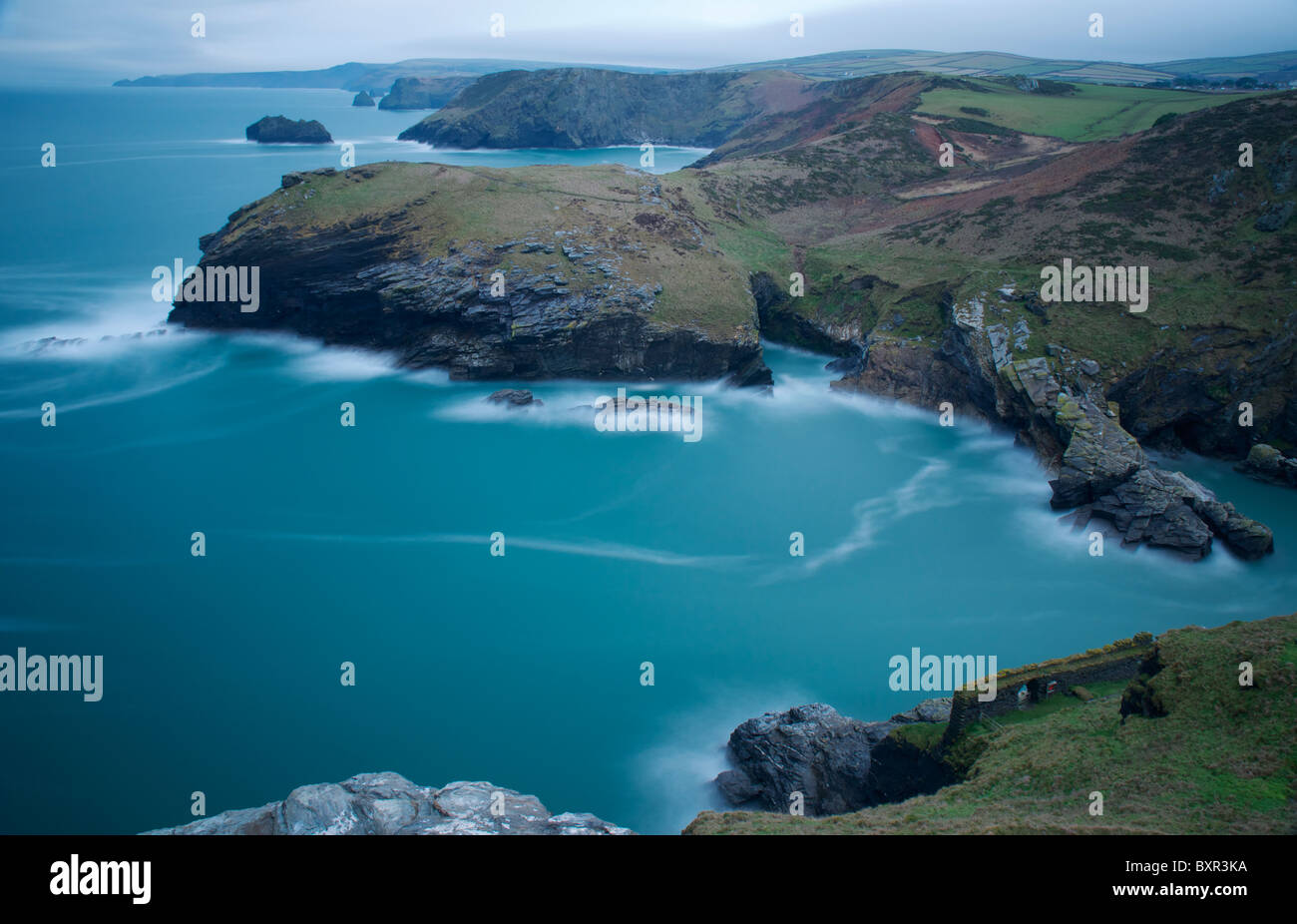 Tintagel cornwall winter hi-res stock photography and images - Alamy