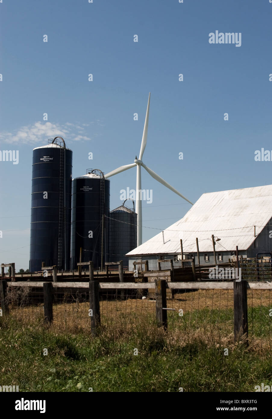 Wind turbine on an Iowa farm Stock Photo - Alamy