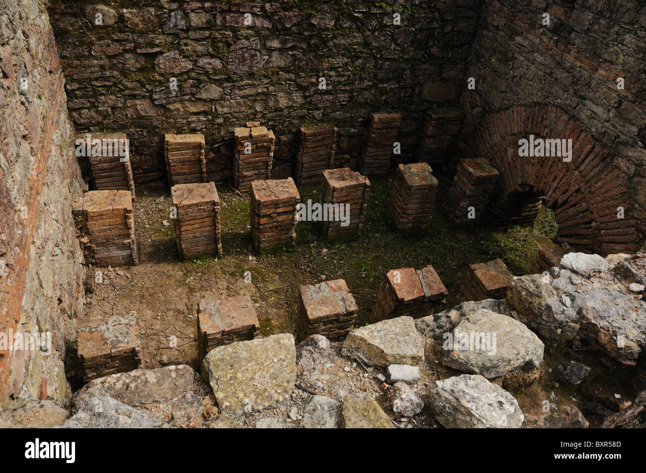 Hypocaustum hi-res stock photography and images - Alamy