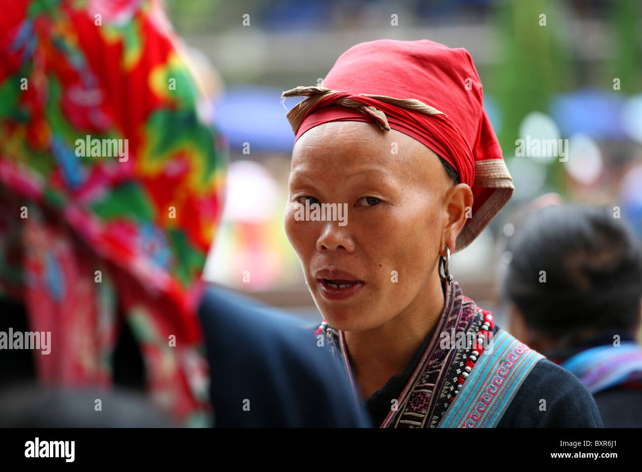 Red dao ethnic tribe hi-res stock photography and images - Alamy
