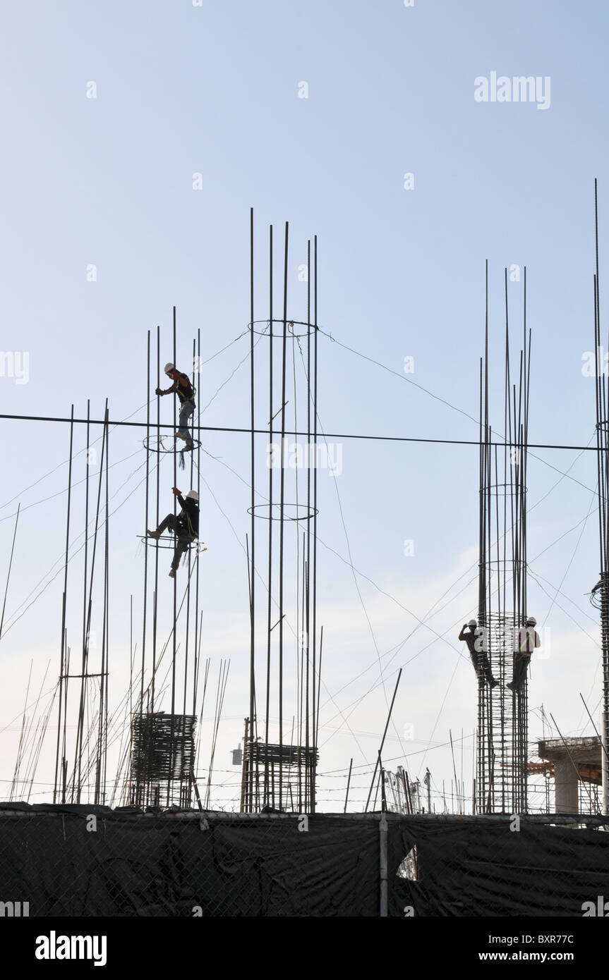 Adding rebar hi-res stock photography and images - Alamy