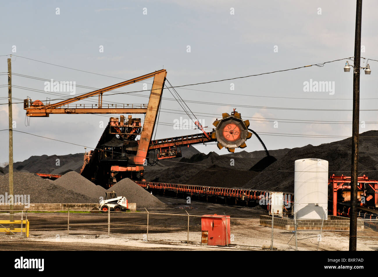 Coal export yard near Mississippi River, New Orleans, Louisiana Stock ...