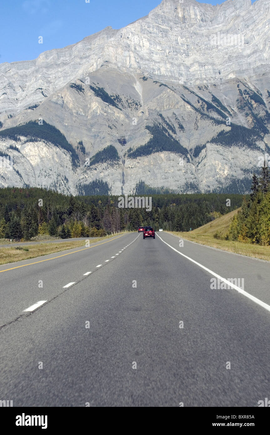 Canadian road hi-res stock photography and images - Alamy