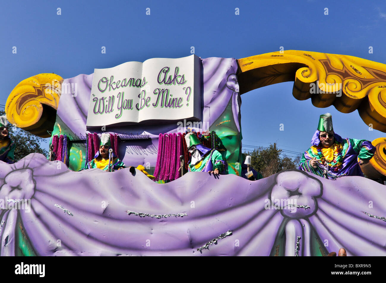 Okeanos asks 'Would you be mine?' float in Krewe of Okeanos parade ...