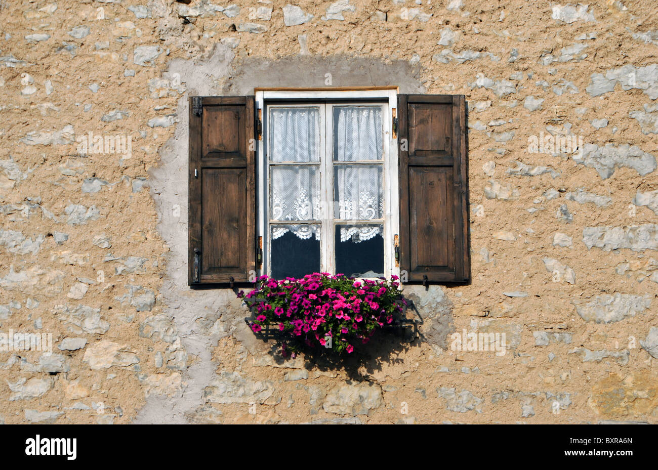 South tyrolean barn italy hi-res stock photography and images - Alamy