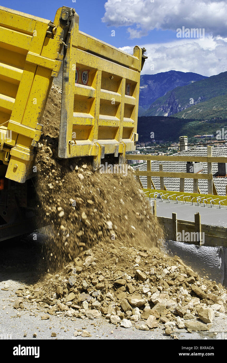 truck download inert material and stones for construction Stock Photo ...