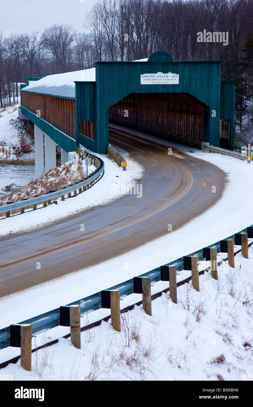 Smolen-Gulf Bridge in Ashtabula Ohio, USA Stock Photo - Alamy