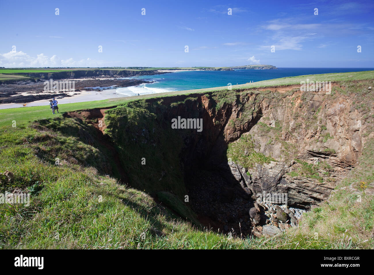 The Round Hole at Trevone Bay, North Cornwall, UK Stock Photo - Alamy