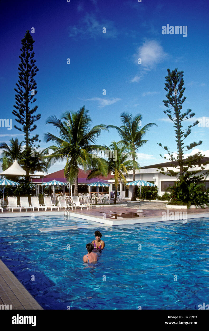 guests, swimmers, swimming, freshwater swimming pool, hotel, town of Le ...