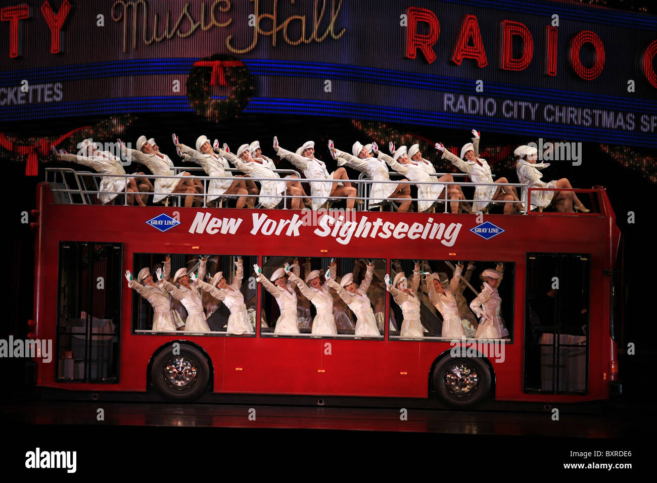Rockettes dancing during "New York at Christmas" scene in Radio city ...