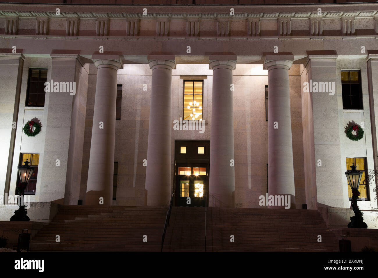 Columbus, Ohio - entrance to State Capitol Building Stock Photo - Alamy
