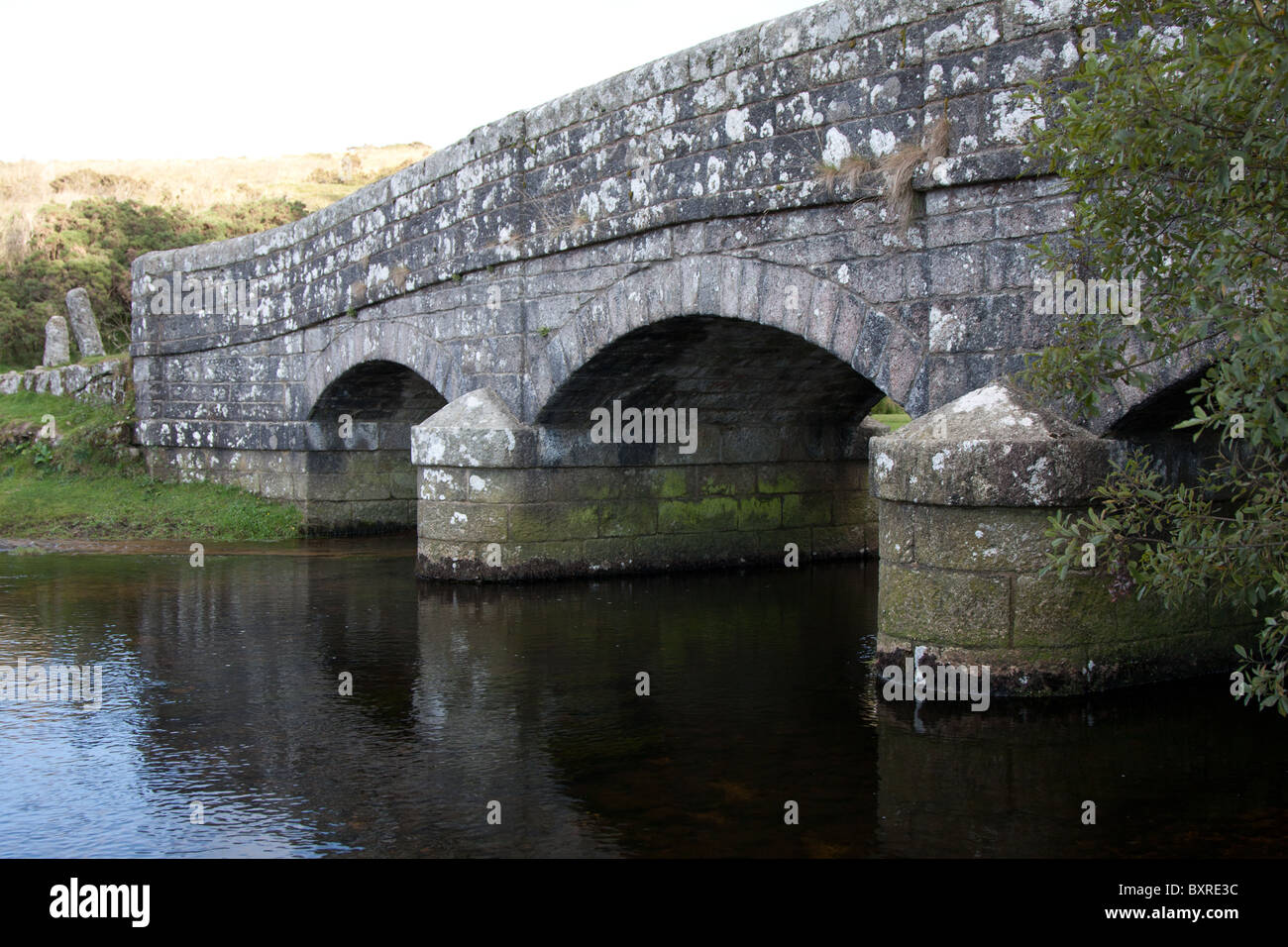 Old stone arched bridge hi-res stock photography and images - Alamy