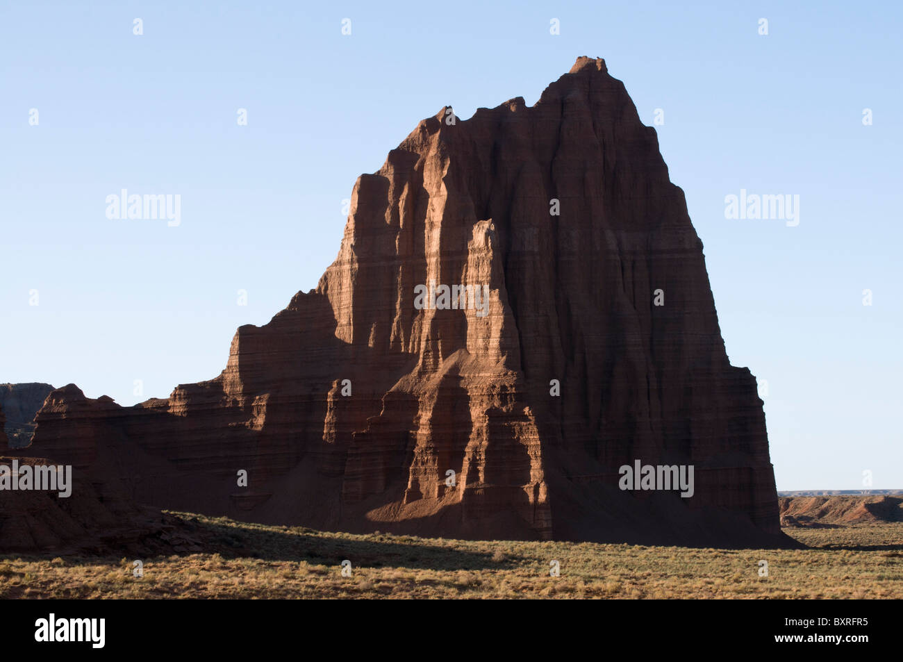 The red sandstone monolith "Temple of the Sun", Capitol Reef National ...