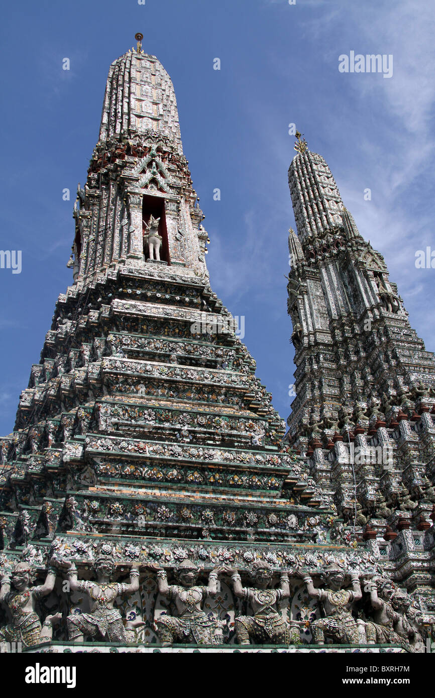 Prang spire hi-res stock photography and images - Alamy