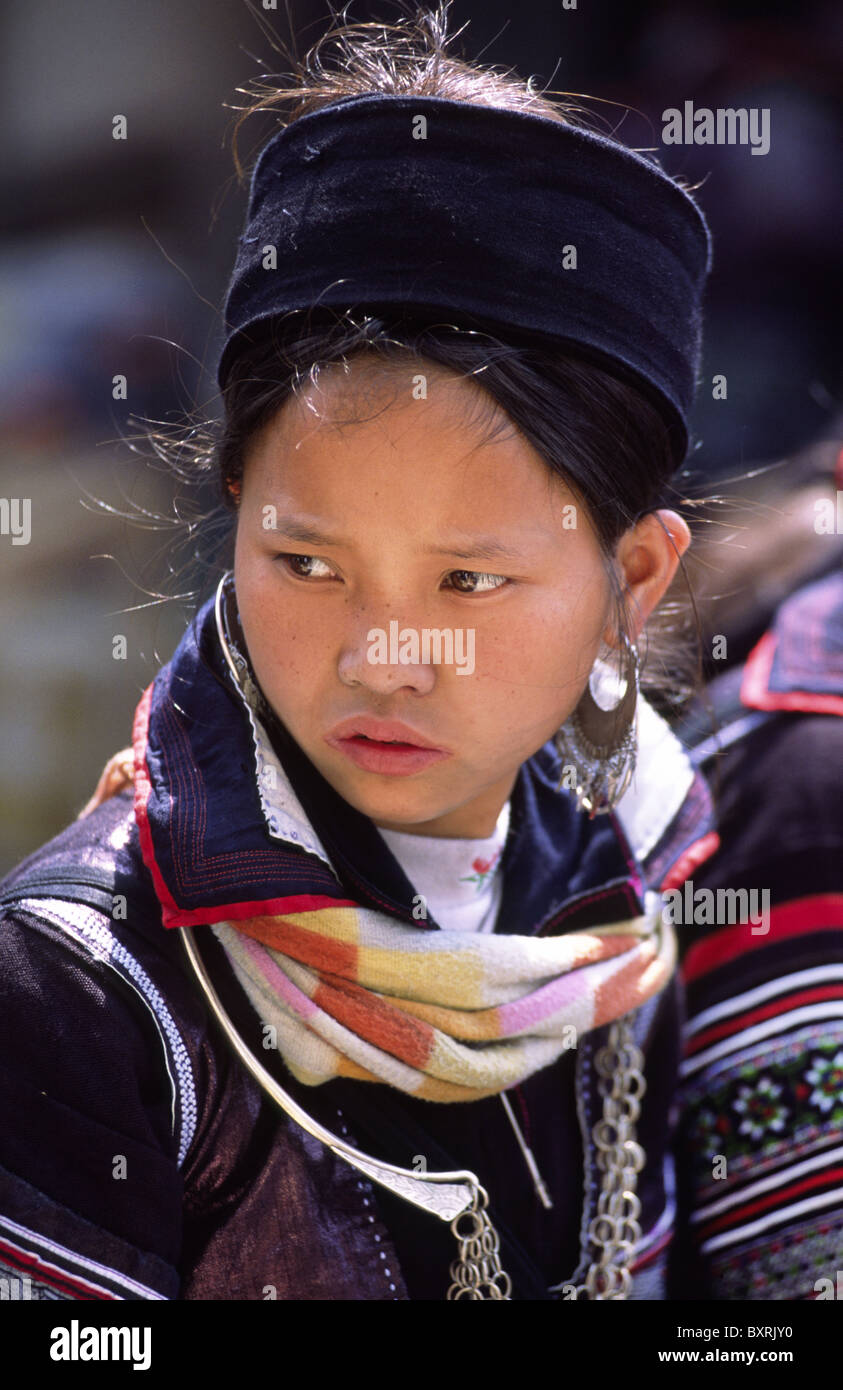 Black hmong minorities sapa minority sapa vietnam hi-res stock ...